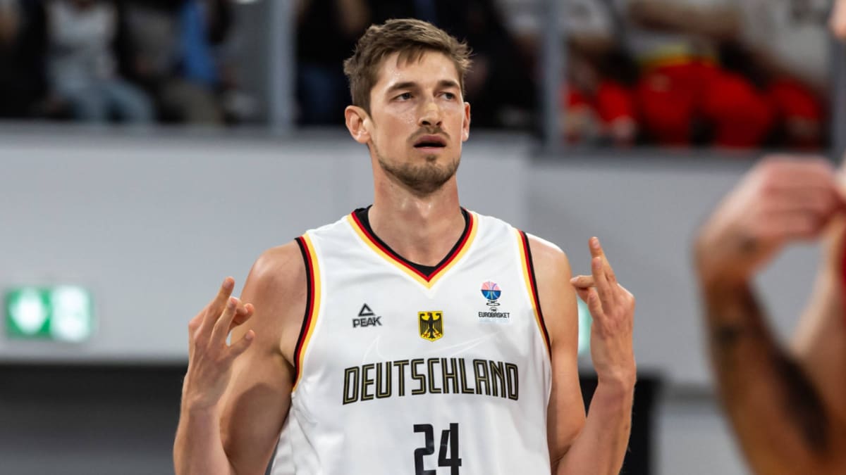 Transfercoup für Rasta Vechta: Tibor Pleiß kehrt nach 13 Jahren zurück ...
