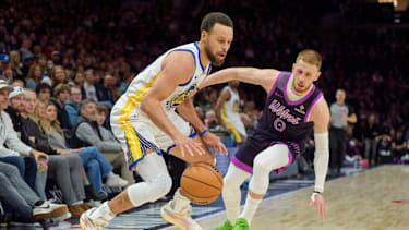 NBA: Curry und Warriors schlagen strauchelnde Wolves - Raptors ...